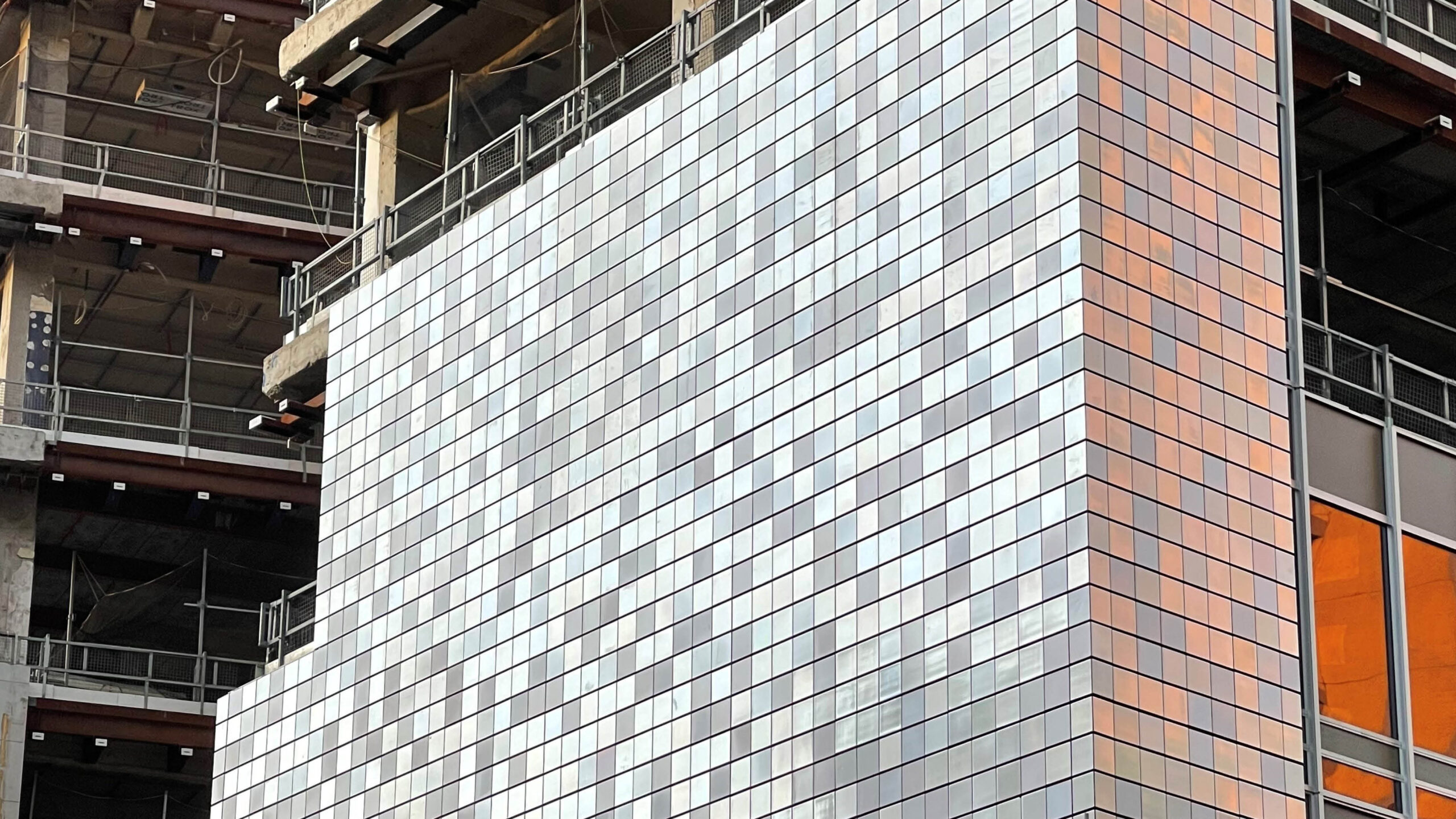 Innovative Upgrade of the Gold and Aluminium Façade at 33 Alfred Street ...